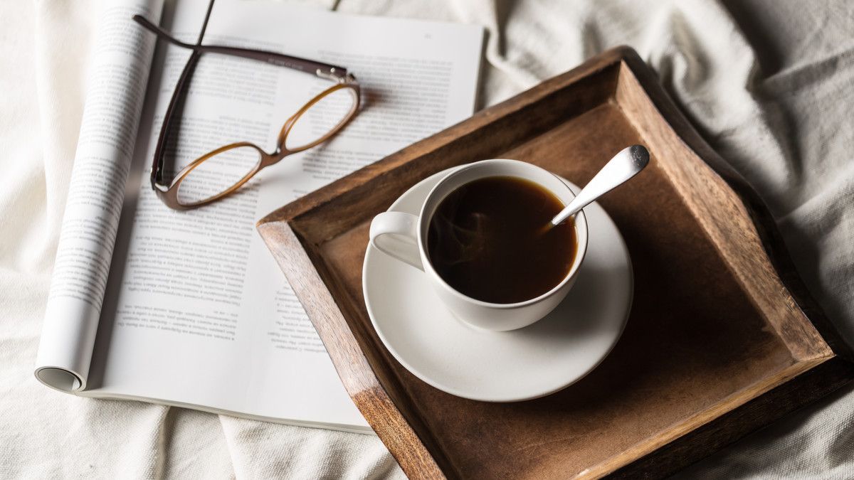 Suka Minum Kopi? Ini Tips Cara Minum Kopi yang Lebih Sehat - KlikDokter