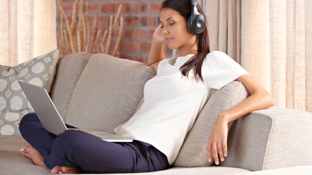 Mengenal Kepribadian Introvert dan Ciri-Cirinya - KlikDokter