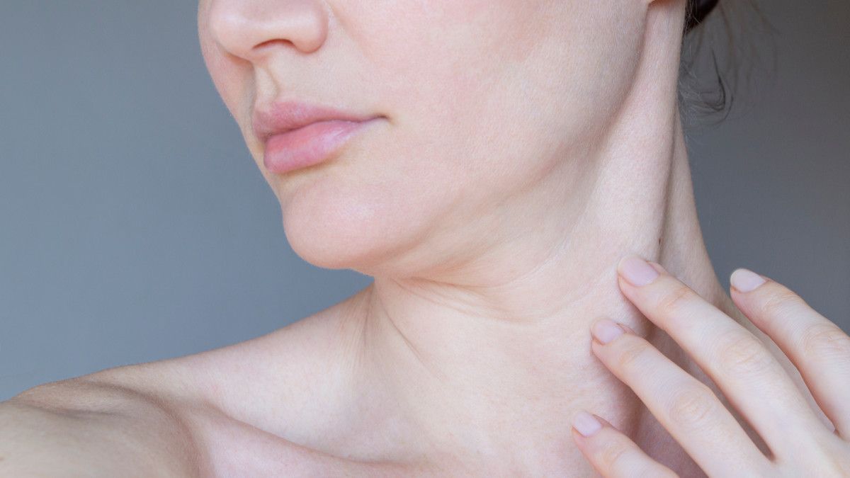 Perbedaan Bengkak pada Kelenjar Getah Bening dan Tiroid - KlikDokter