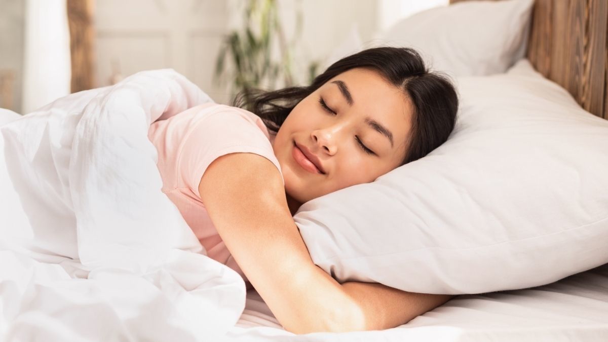 Tips Tidur Tetap Nyaman untuk Penderita Penyakit GERD - KlikDokter