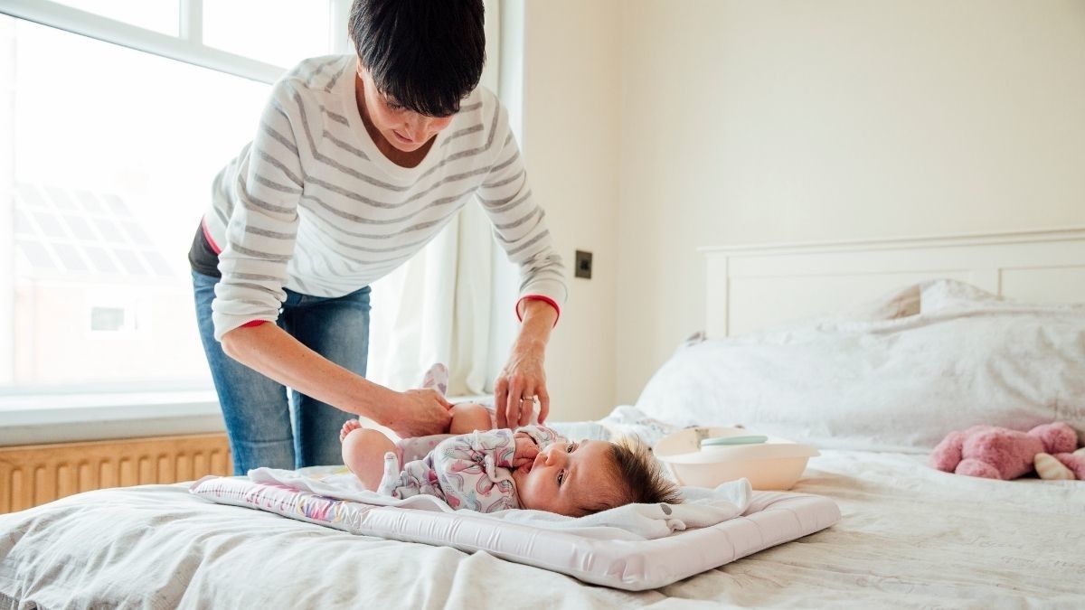 Anak Sering Buang Air Besar Setelah Makan, Normalkah? - KlikDokter