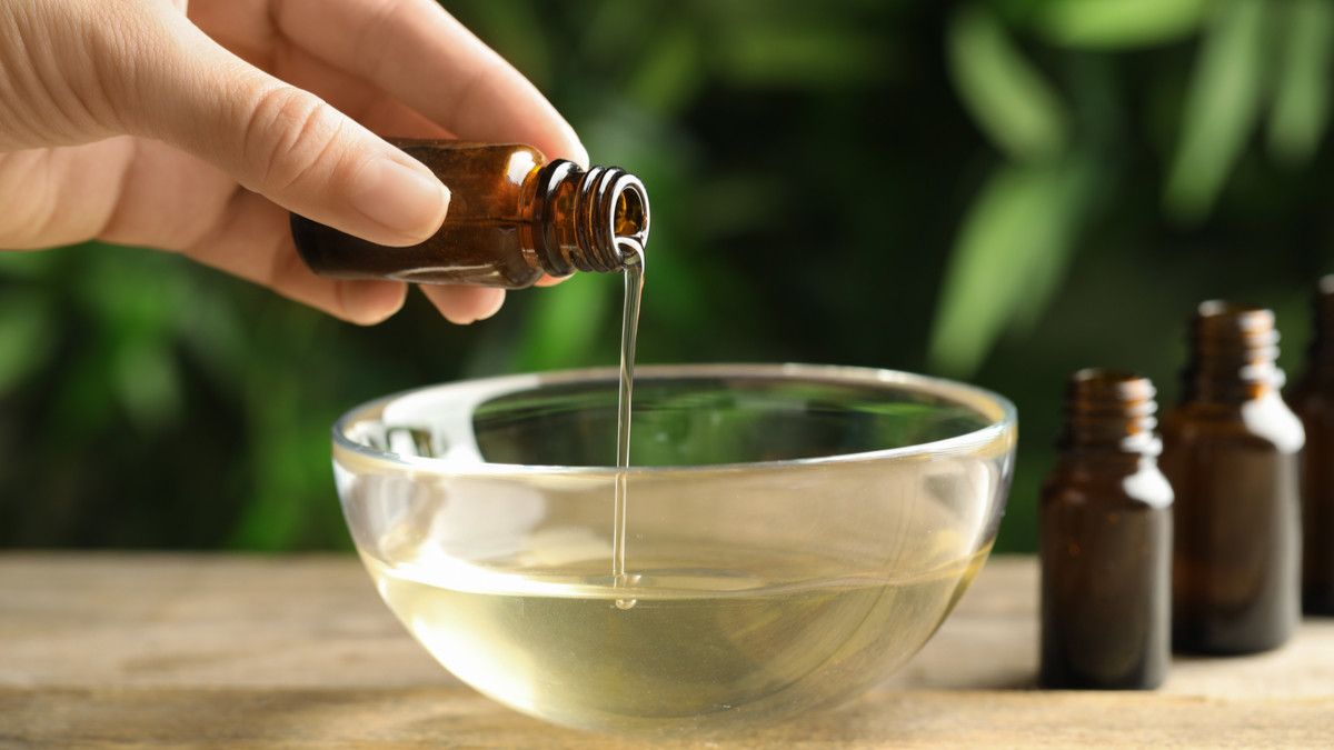 Manfaat Minyak Cengkeh untuk Sakit Gigi yang Perlu Kamu Tahu - KlikDokter