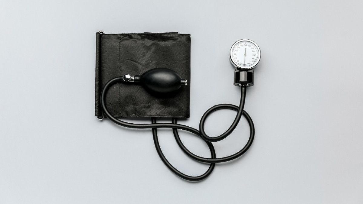 Tips Memilih Tensimeter atau Alat Tensi Darah yang Tepat - KlikDokter