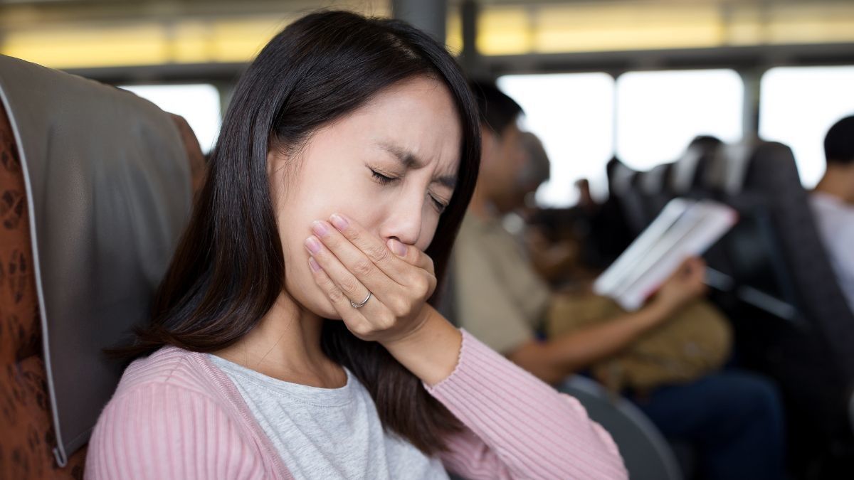 10 Penyebab Mual Muntah Setelah Makan dan Cara Mengatasinya - KlikDokter