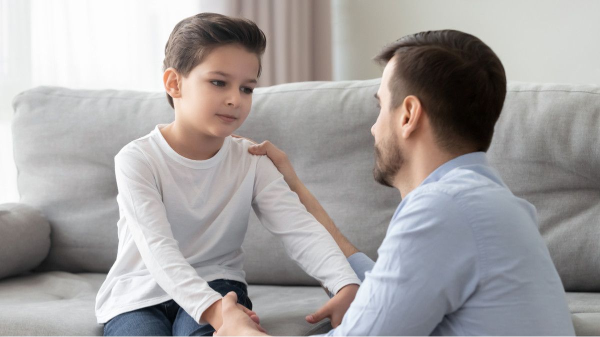 Kenali Dulu Baik Buruknya Pola Asuh Yes Parenting - KlikDokter