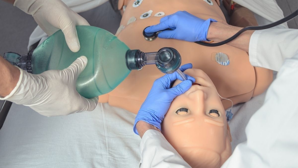 Mengenal Lebih Jauh tentang Intubasi Endotrakeal - KlikDokter