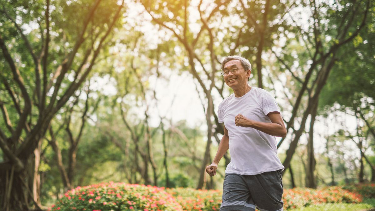 Bagaimana Cara Memperlambat Penuaan? - KlikDokter