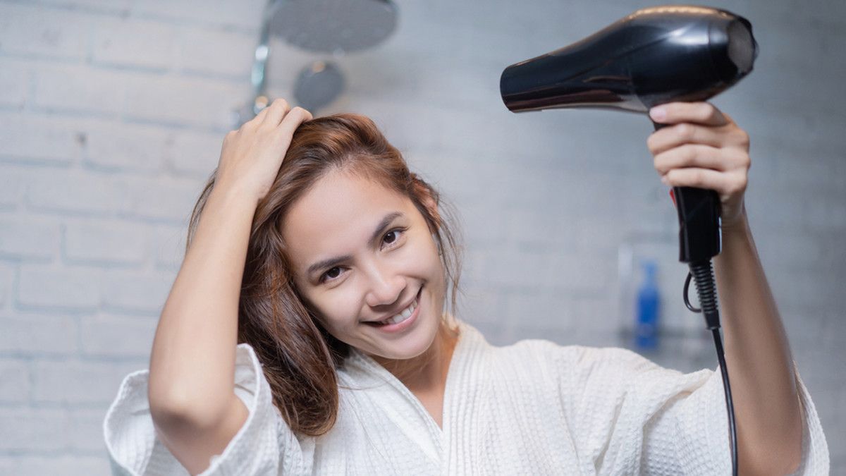 Cara Ampuh untuk Dapatkan Rambut Panjang dan Sehat - KlikDokter