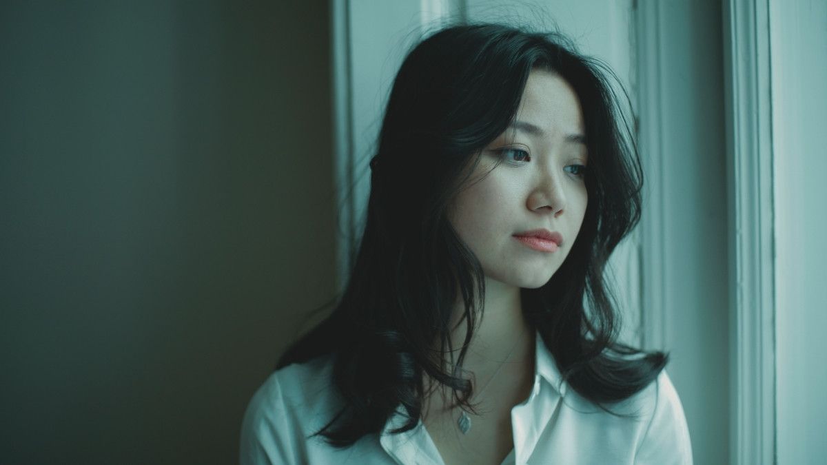 Efek Merenung saat Infeksi COVID-19 Terus Meningkat - KlikDokter