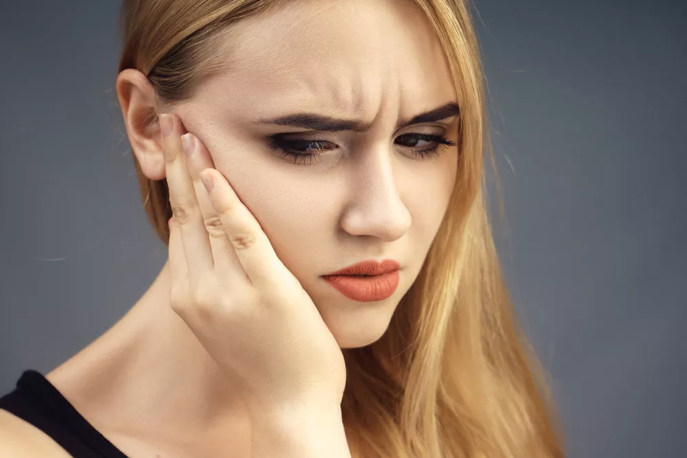 8 Hal yang Bisa Menyebabkan Nyeri Wajah - KlikDokter
