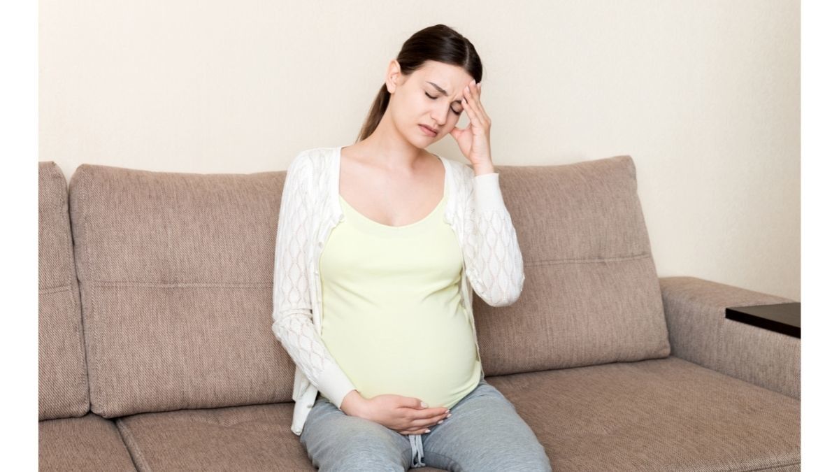 Tips Atasi Sakit Kepala Saat Hamil - KlikDokter