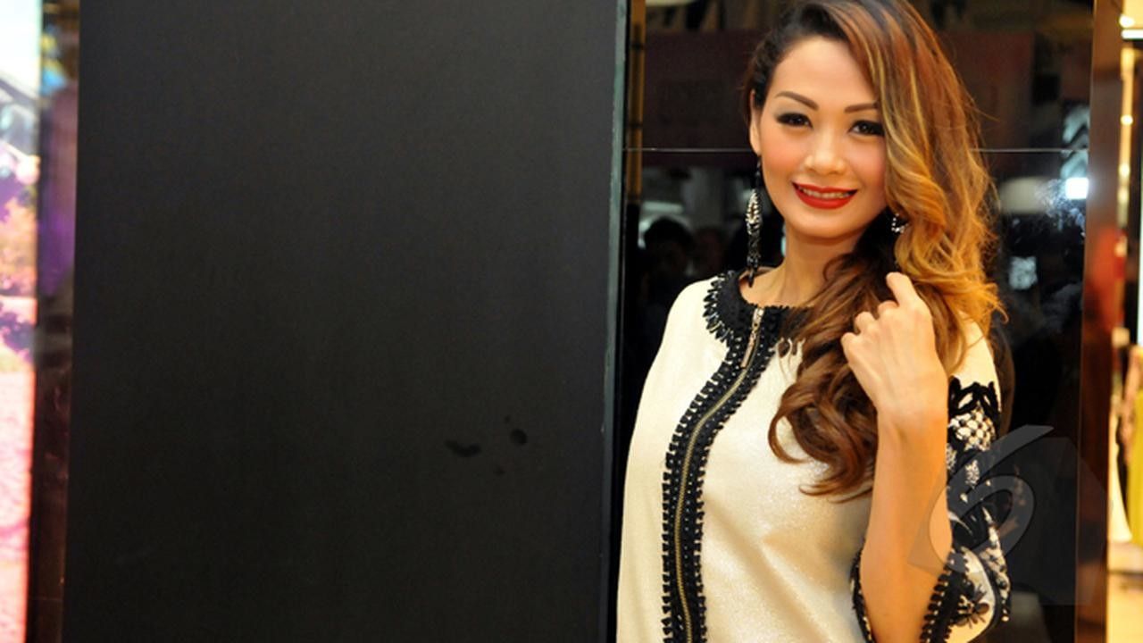 Ideal di Segala Sisi, Ini Gaya Hidup Sehat ala Indah Kalalo - KlikDokter