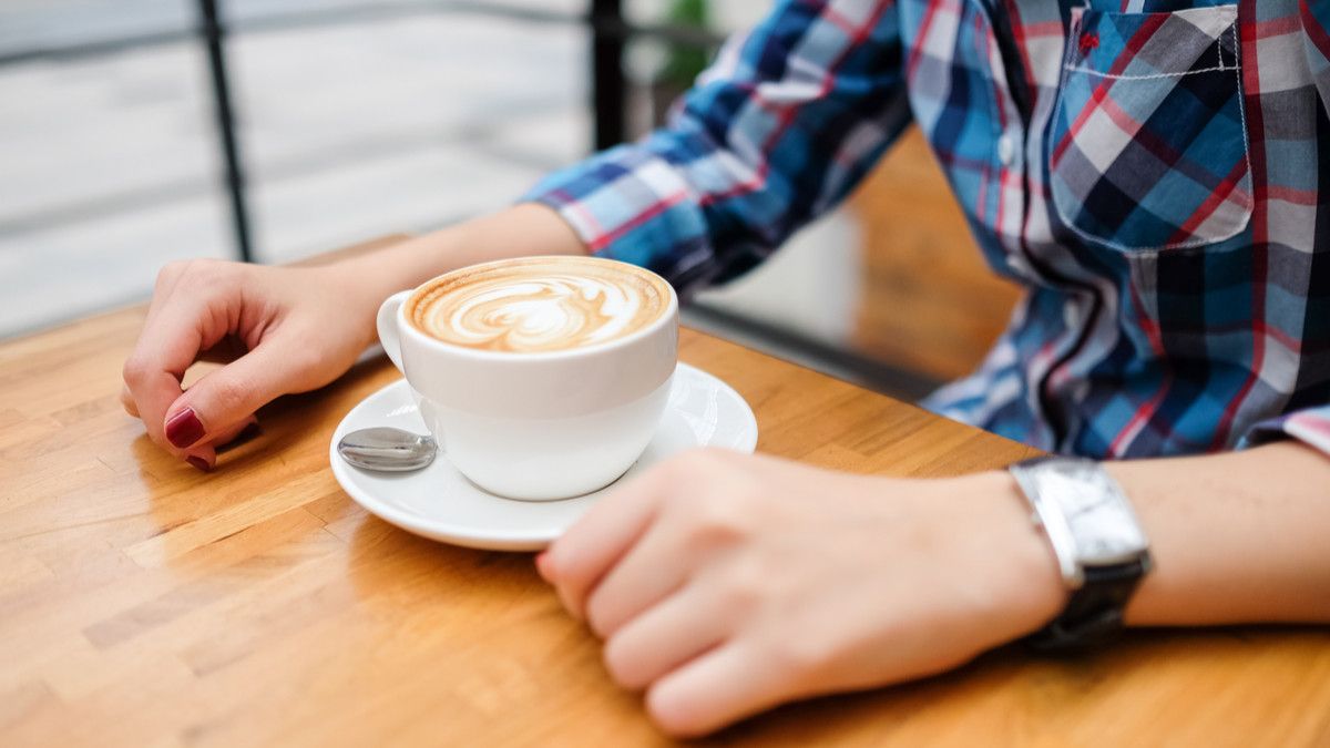 Bolehkah Minum Kopi Saat Kena Radang Tenggorokan? - KlikDokter