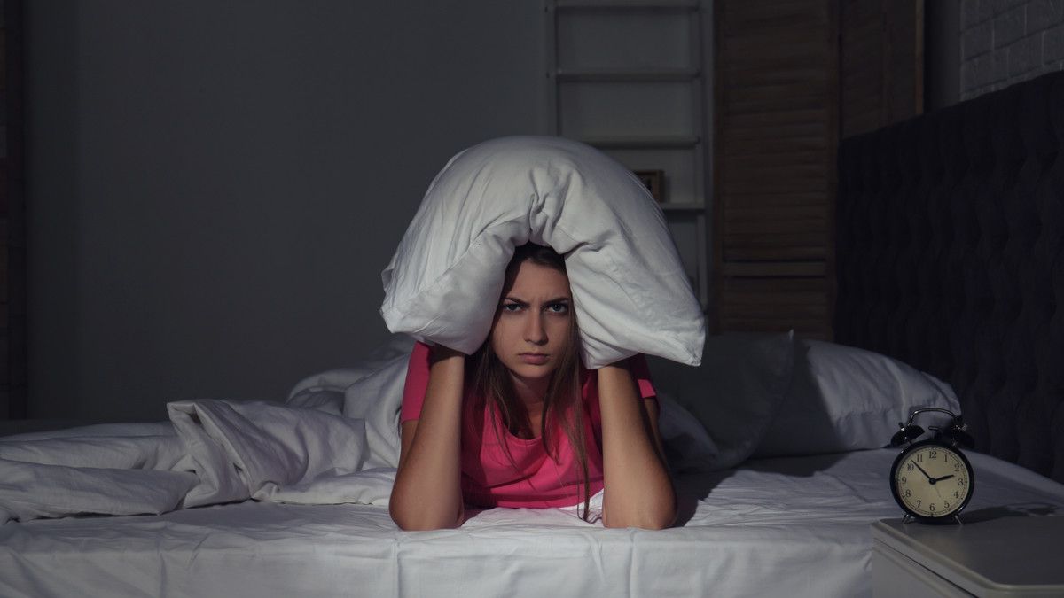 Sering Terbangun Tengah Malam, Normalkah? - KlikDokter