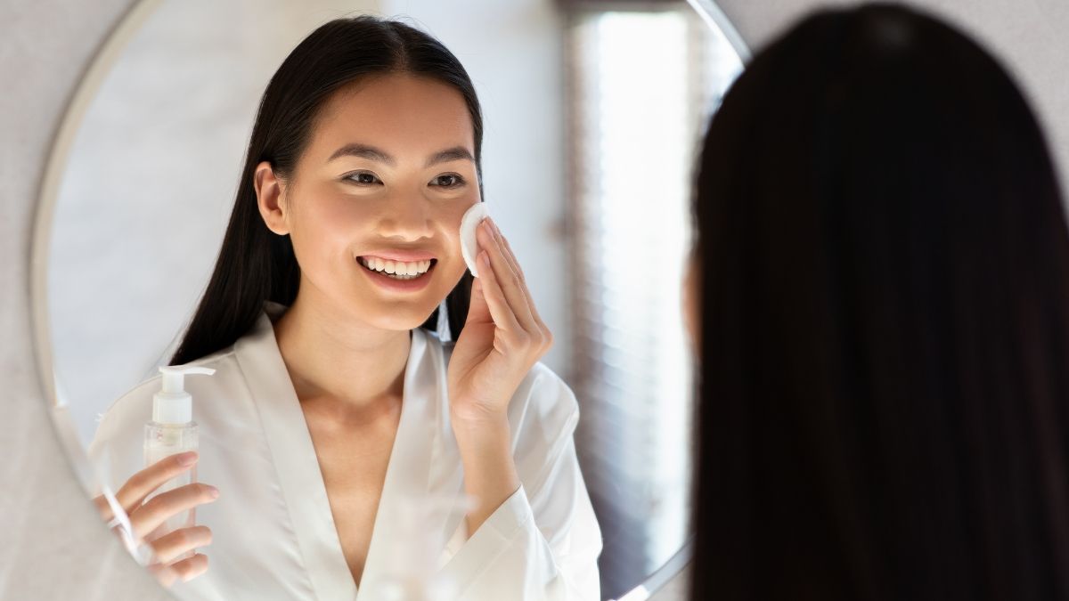 6 Cara Pakai Sunscreen yang Benar - KlikDokter