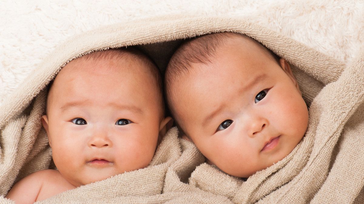 Mitos Seputar Anak Kembar yang Tak Perlu Dipercaya - KlikDokter