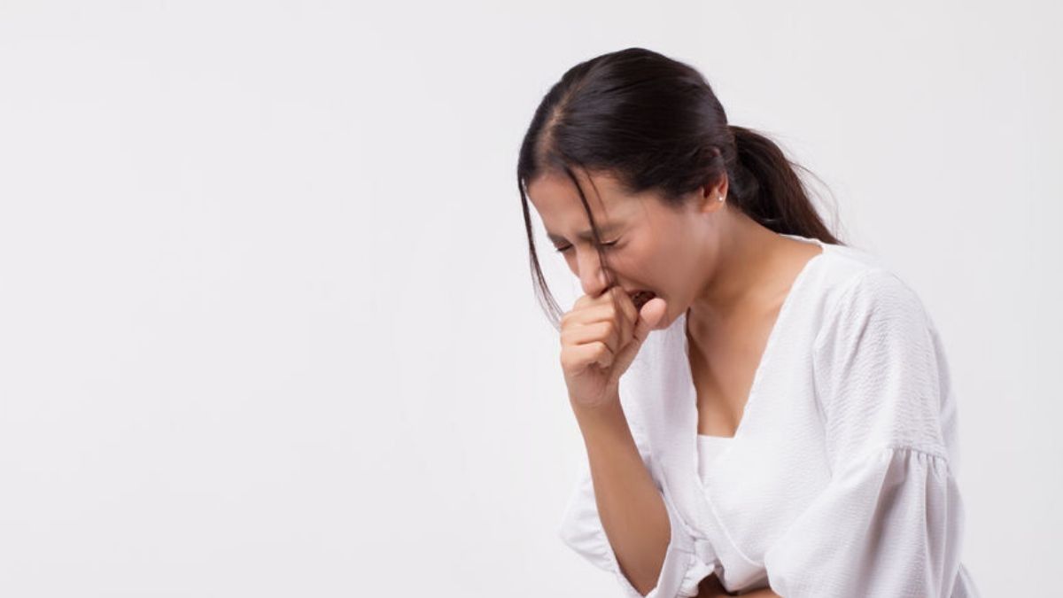 Etika Batuk Agar Tak Sebar Virus pada Orang Lain - KlikDokter