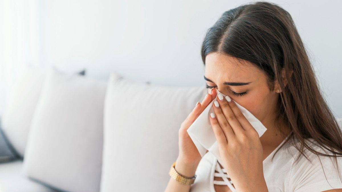 Beda Warna Ingus, Berbeda Pula Artinya bagi Kesehatan - KlikDokter