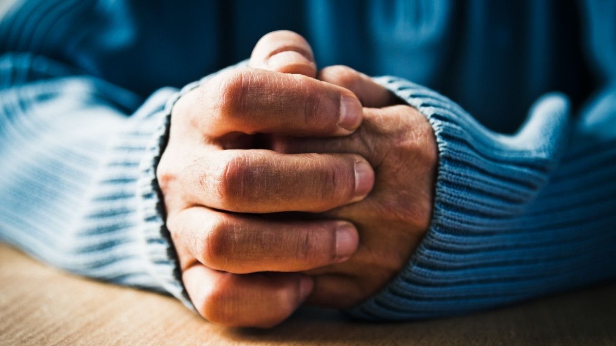 8 Penyebab Tangan Terasa Panas, Gejala Apa? - KlikDokter