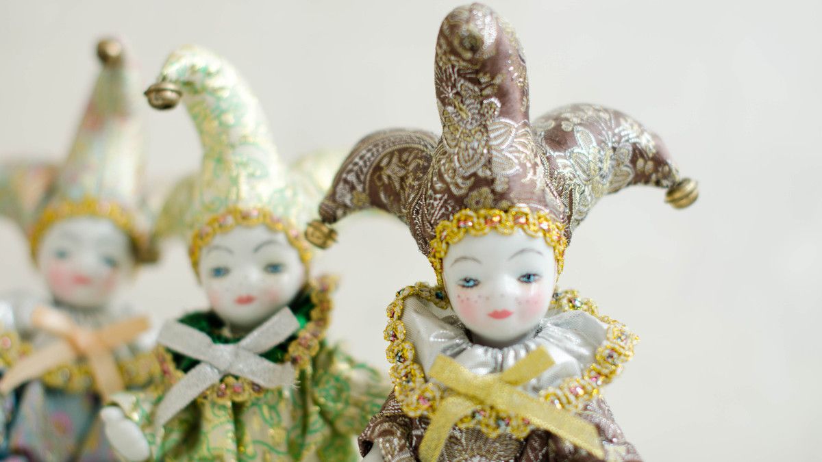 Anda Takut saat Melihat Boneka? Bisa Jadi, Ini Sebabnya! - KlikDokter