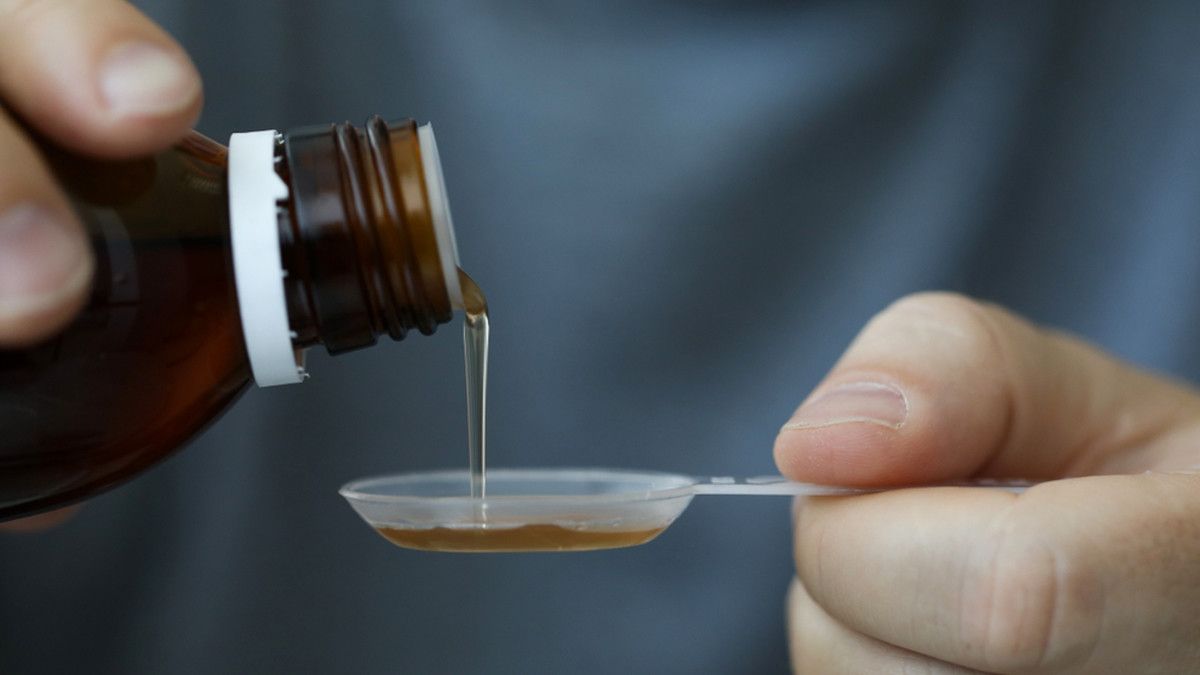 Jangan Asal Pilih, Kenali Dulu 3 Jenis Obat Batuk Ini - KlikDokter