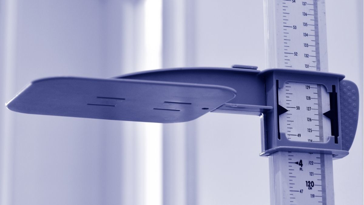 Cara Ukur Tinggi Badan Menggunakan Stadiometer Portable - KlikDokter