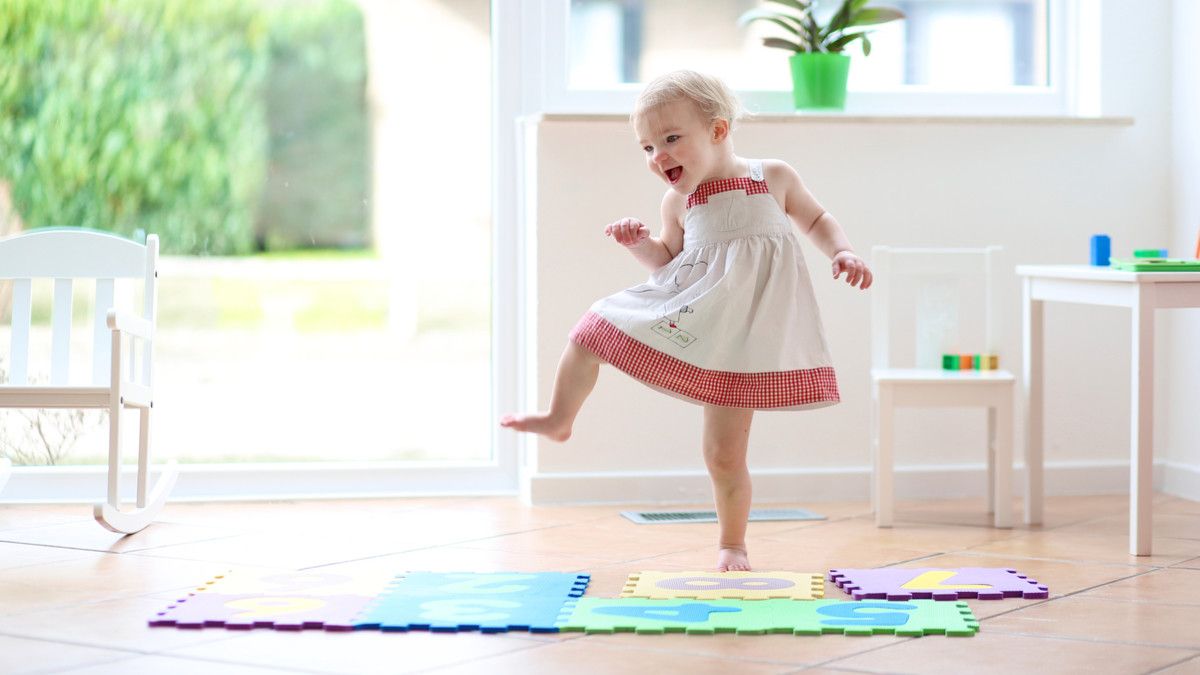 Gangguan Motorik Halus pada Anak yang Perlu Dikenali - KlikDokter