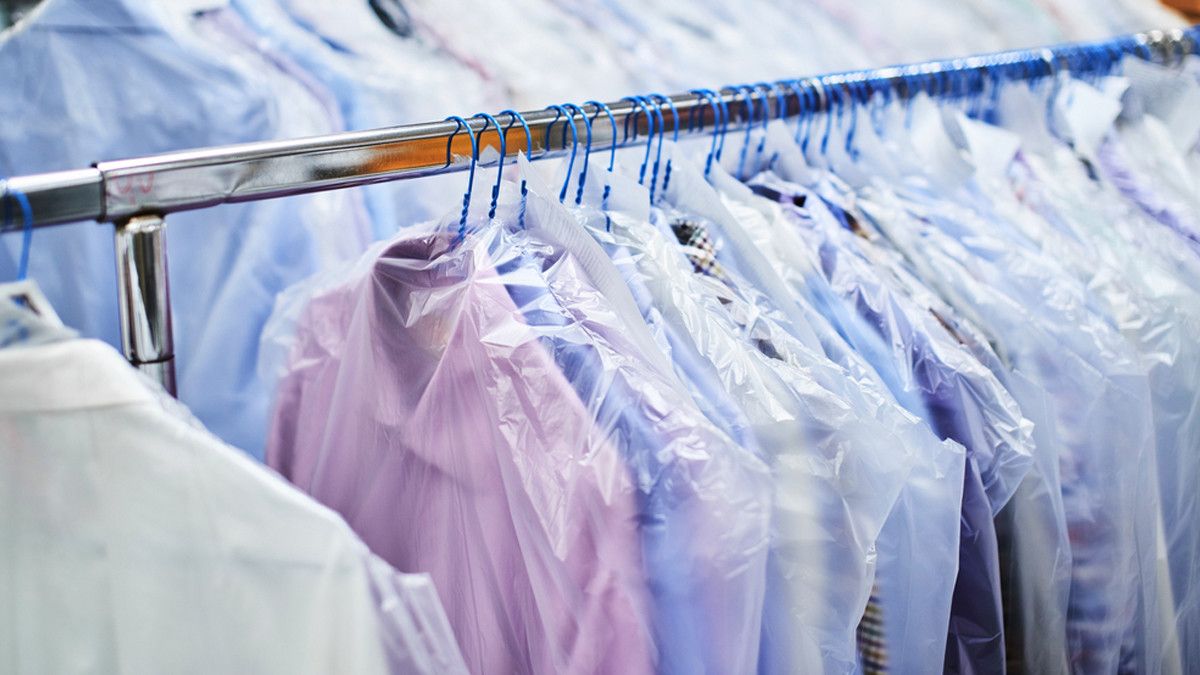 Metode Cuci Dry Cleaning Rentan Picu Gangguan Kesehatan? - KlikDokter