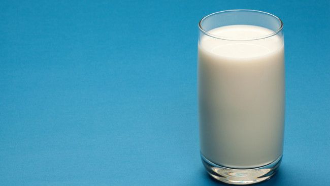 Susu Full Cream dan Susu Skim, Mana yang Terbaik? - KlikDokter