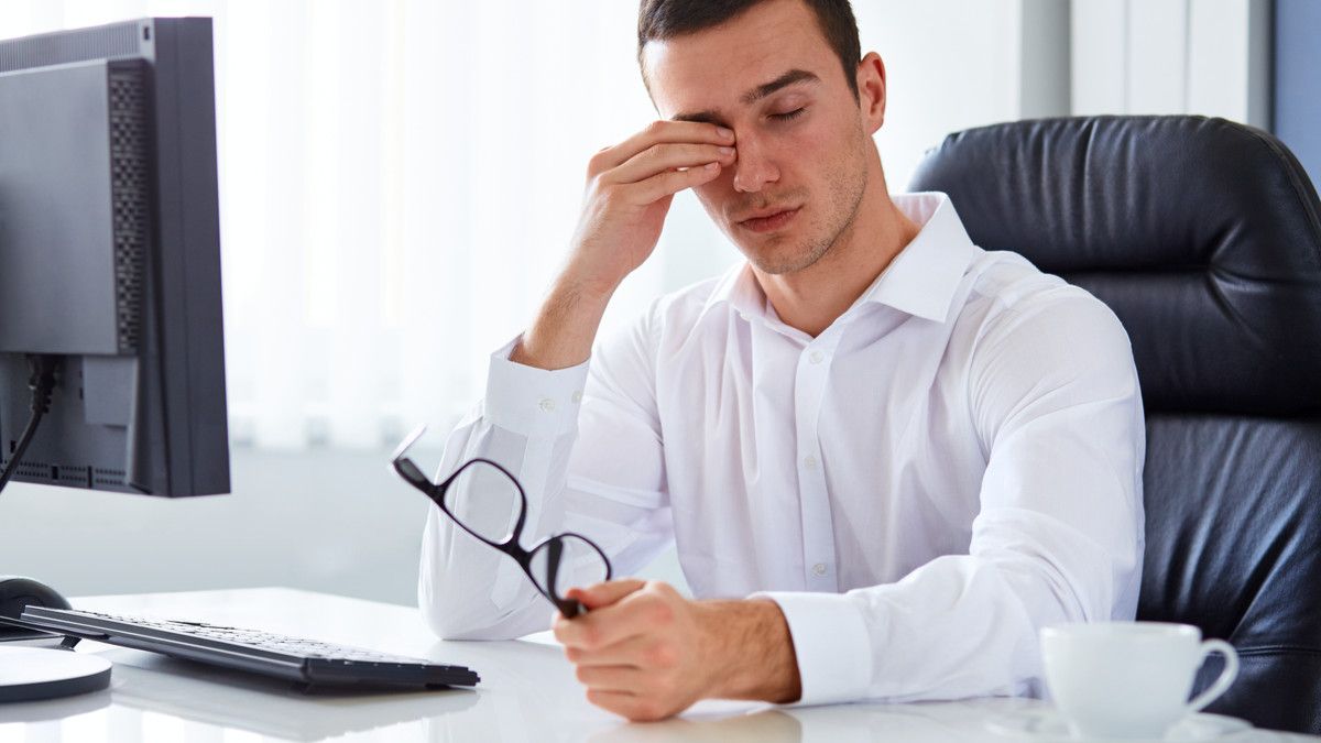 Mengenal Teknik 20-20-20 untuk Mengatasi Mata Lelah - KlikDokter