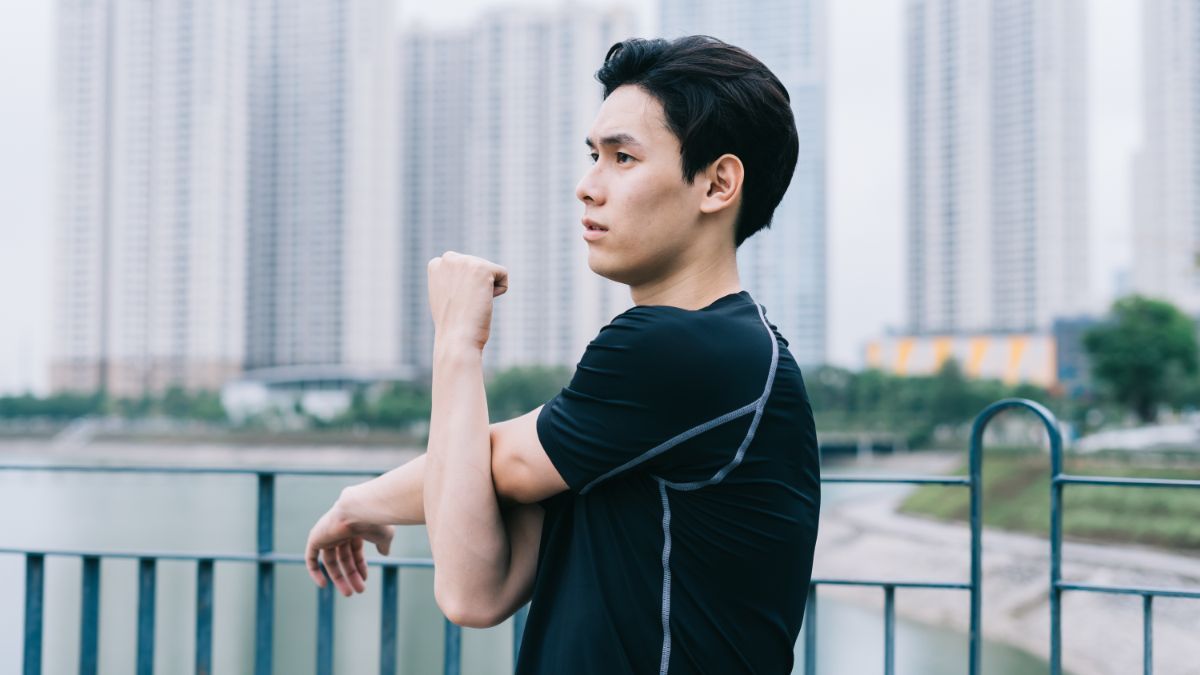 Dampak Olahraga di Luar Ruangan saat Polusi Udara - KlikDokter