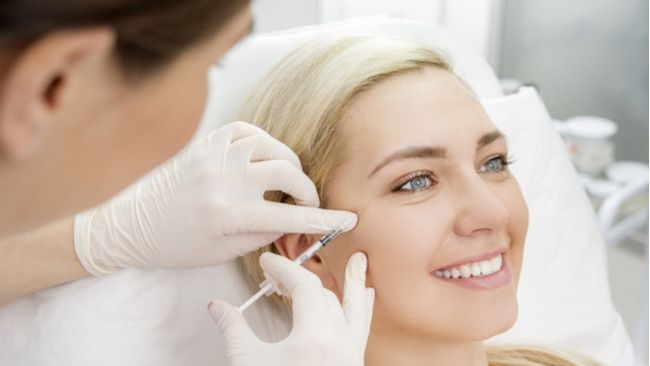Kecanduan Suntik Filler, Adakah Efek Sampingnya? - KlikDokter