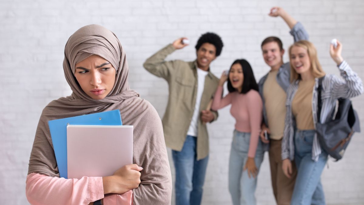 Mengatasi Bullying Anak Remaja di Sekolah - KlikDokter