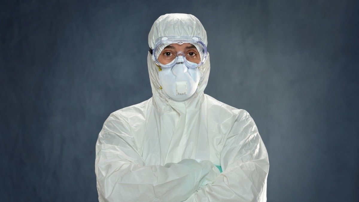 Hazmat Suit, Baju yang Dipakai Petugas Medis di RS - KlikDokter