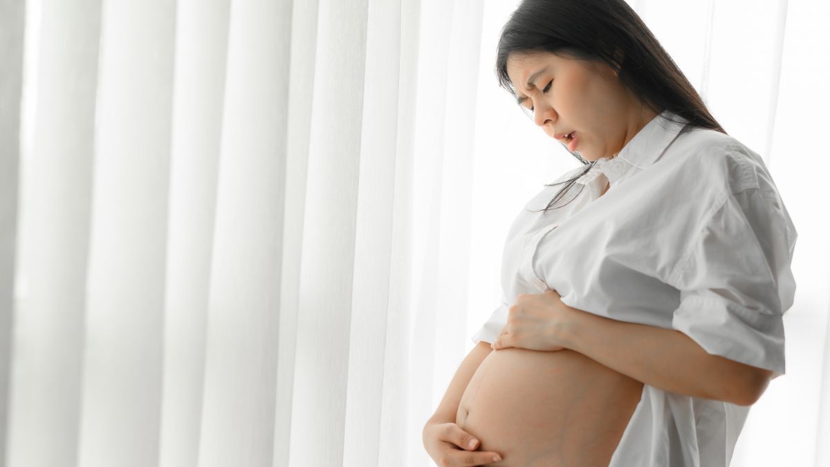 BAB Berdarah saat Hamil, Ini Penyebab dan Cara Mengatasinya - KlikDokter