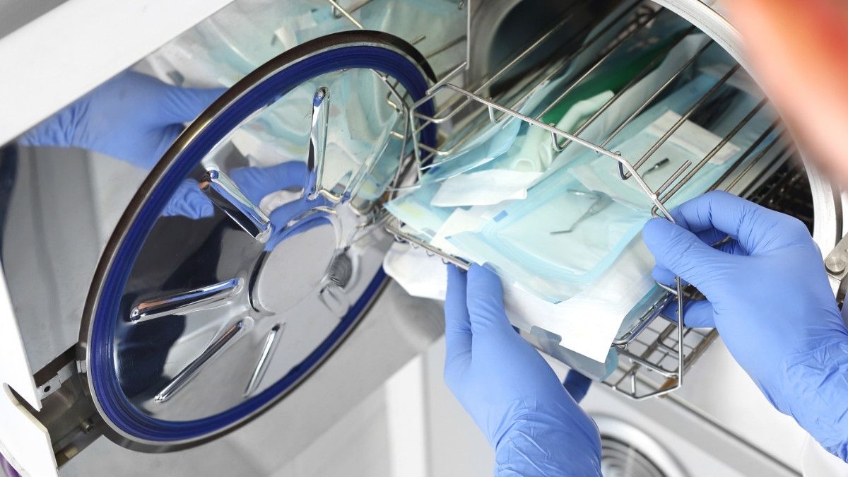 Mengenal Cara Kerja Alat Sterilisasi Autoclave - KlikDokter