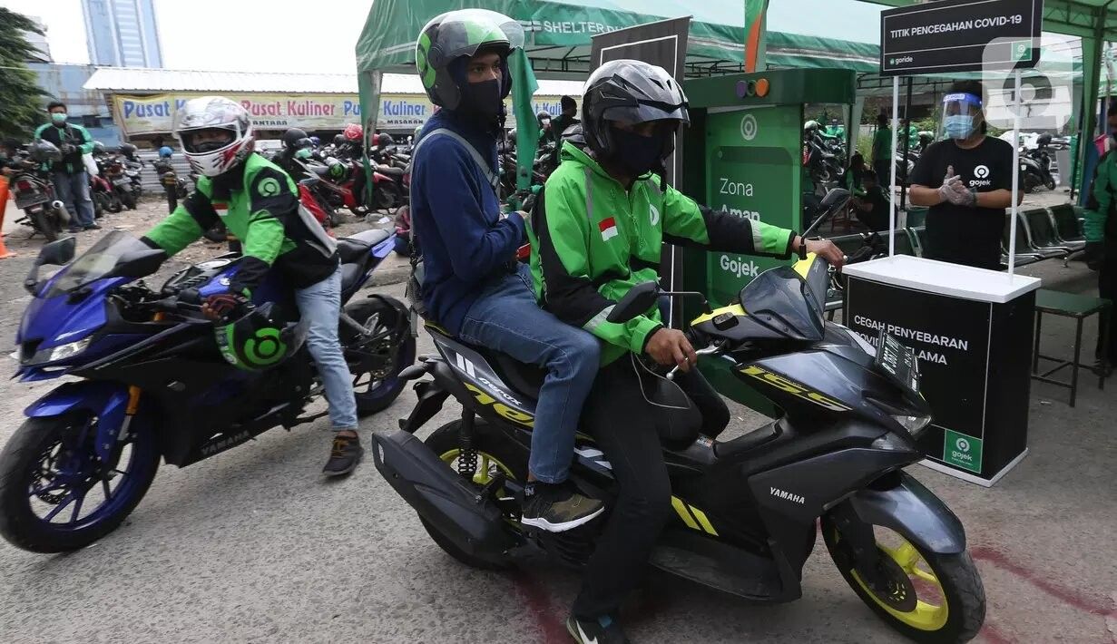 7 Tips Naik Ojek Online saat New Normal - KlikDokter