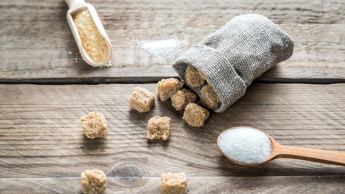 Mana yang Lebih Sehat, Gula Putih atau Gula Merah? - KlikDokter