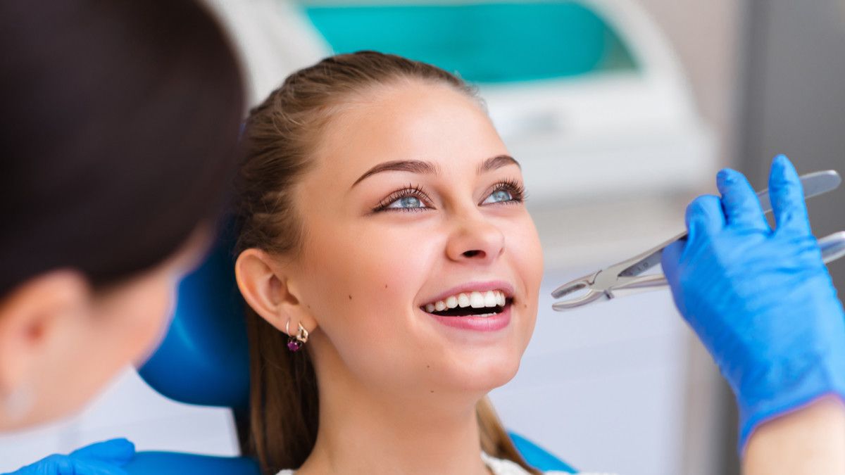 Cabut Gigi Saat Menstruasi, Apakah Boleh? - KlikDokter