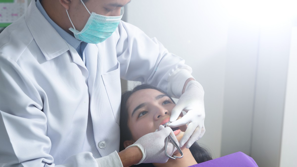 Cara Memajukan Gigi yang Mundur agar Lebih Rapi - KlikDokter