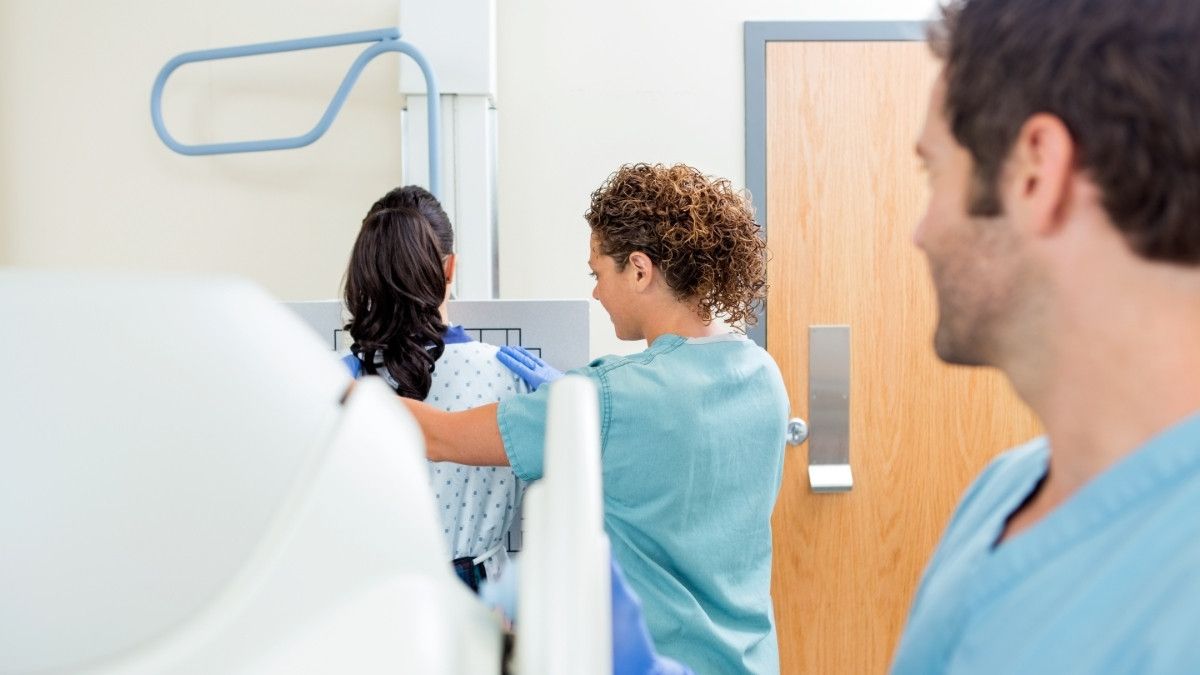 Amankah Menjalani Prosedur Rontgen X-Ray saat Hamil? - KlikDokter