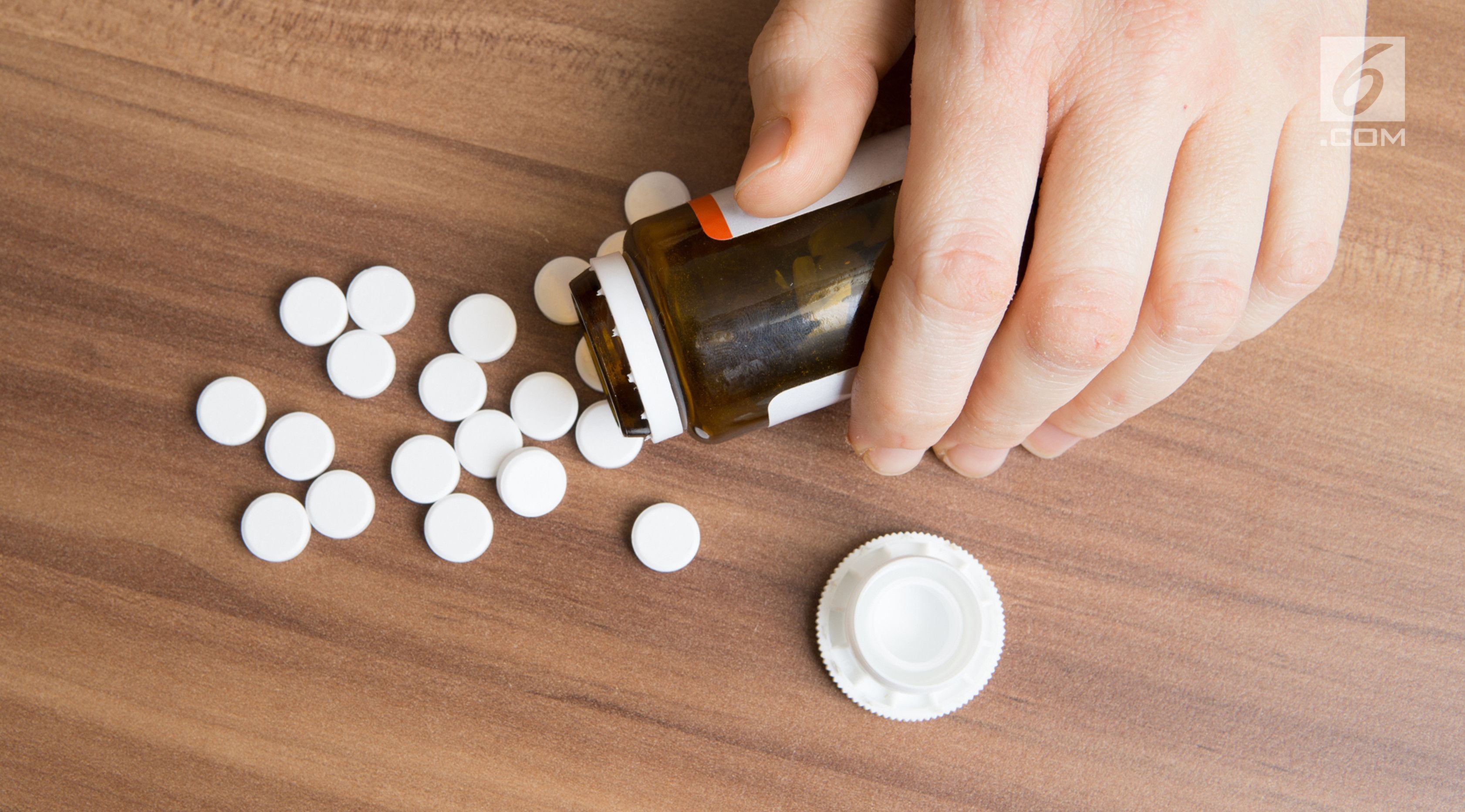 Obat Paten dan Generik, Apa Bedanya? - KlikDokter