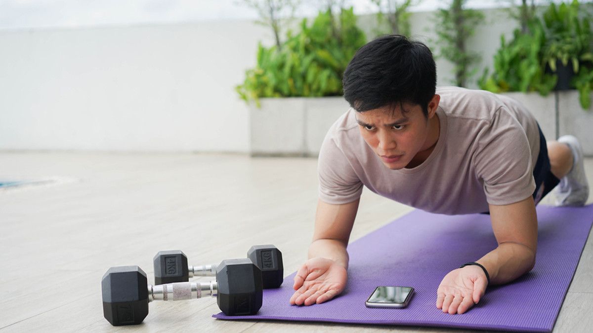 Sederet Manfaat Plank bagi Tubuh Anda - KlikDokter
