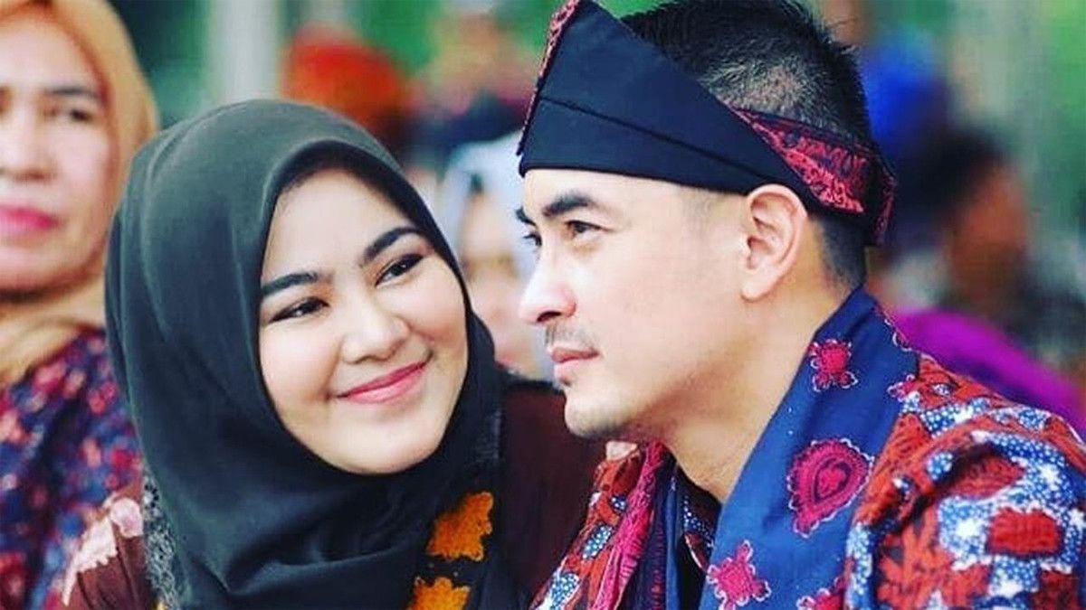 Istri Zumi Zola Ajukan Perceraian Karena Kurang kasih Sayang - KlikDokter