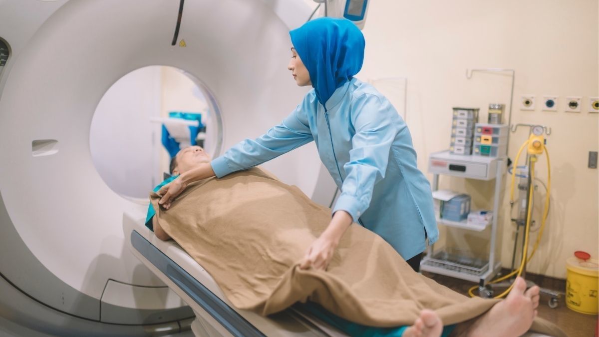 Mengenal PET Scan, Pemeriksaan untuk Mendeteksi Kanker - KlikDokter