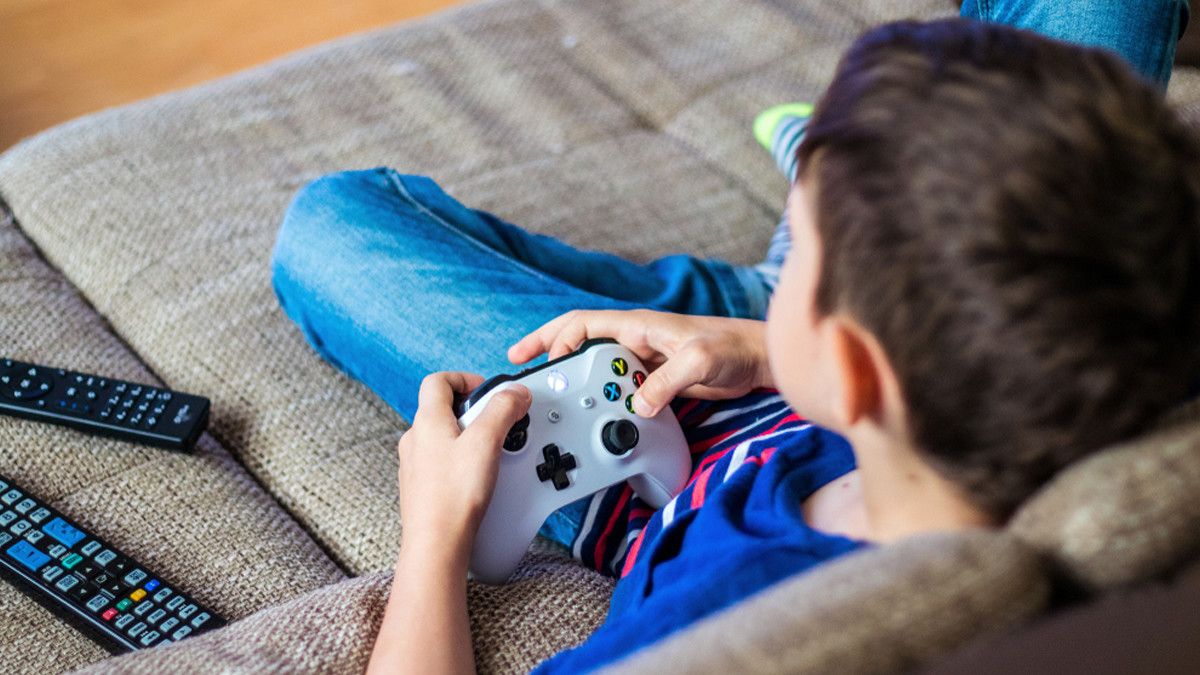 8 Manfaat Bermain Video Game untuk Anak, Apa Saja? - KlikDokter