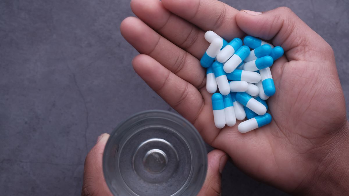 10 Efek Overdosis Obat yang Perlu Diwaspadai - KlikDokter