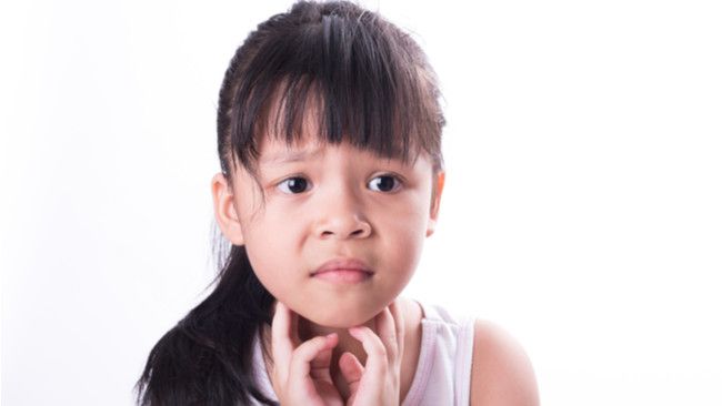 Kenali Kapan Anak Perlu Operasi Amandel? - KlikDokter