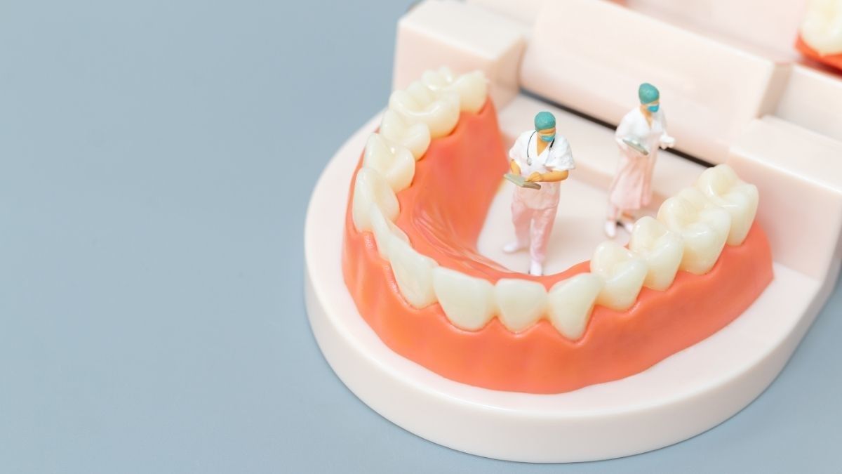 Prosedur Cangkok Gusi untuk Mengatasi Resesi Gusi - KlikDokter