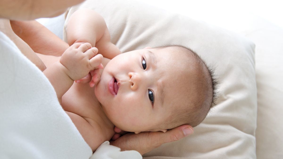 Bayi Tersedak, Ini yang Perlu Anda Lakukan - KlikDokter